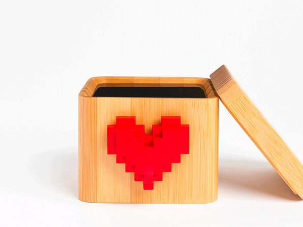 Lovebox Original Color & Photo | Tech Deals